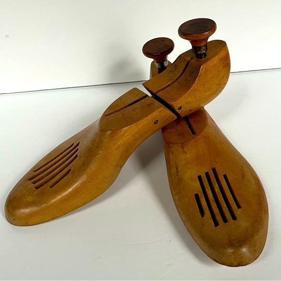 Vintage | Accents | Vtg Wood Shoe Forms Stretchers Boho Decor | Poshmark